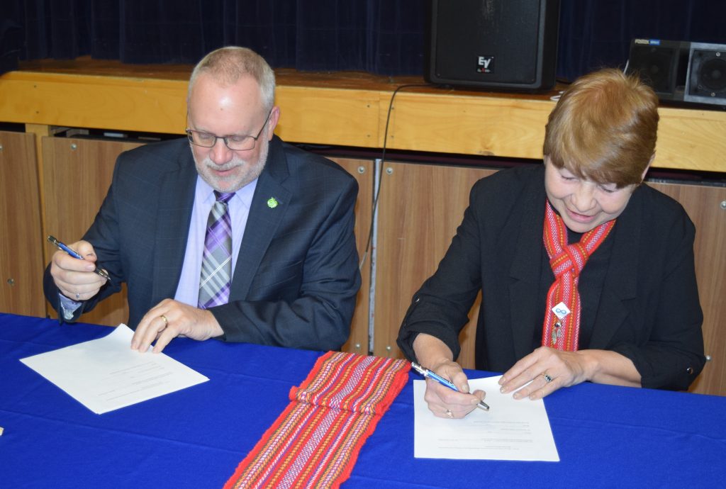 Agreement aims to strengthen Metis education in Saskatoon schools - MBC ...