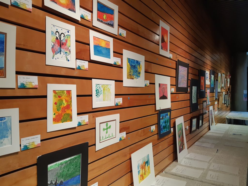 La Ronge Elder's channel their inner artists via painting - MBC Radio