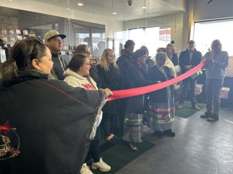 Muskoday cuts ribbon at new gas station - MBC Radio